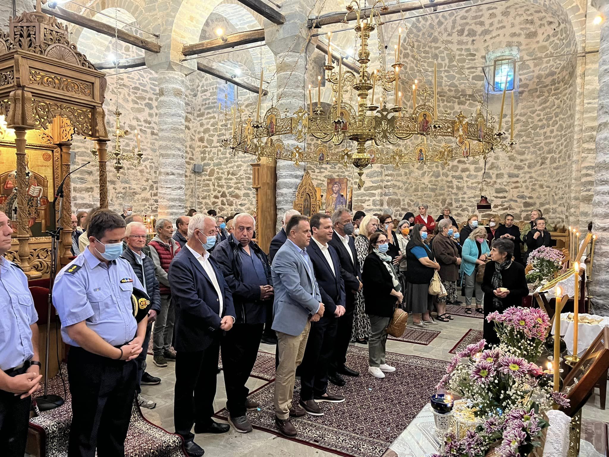 Στο Μοναστήρι κόσμημα του Τιμίου Σταυρού στον Ασπροπόταμο - Χρήστος ...